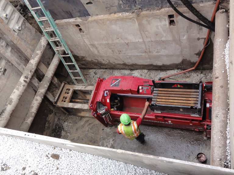 Static Pipe Bursting Systems - Pipe Bursting Equipment - HammerHead